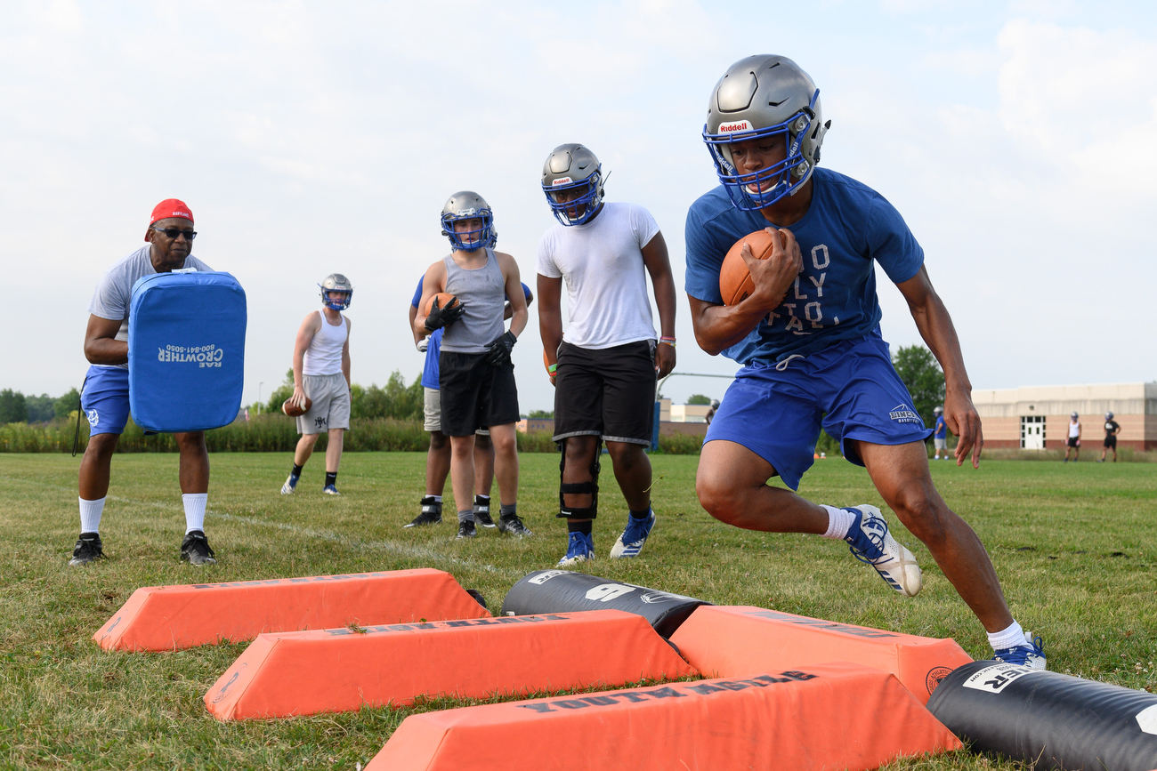 First day of football practice at Ypsilanti Lincoln High School - mlive.com