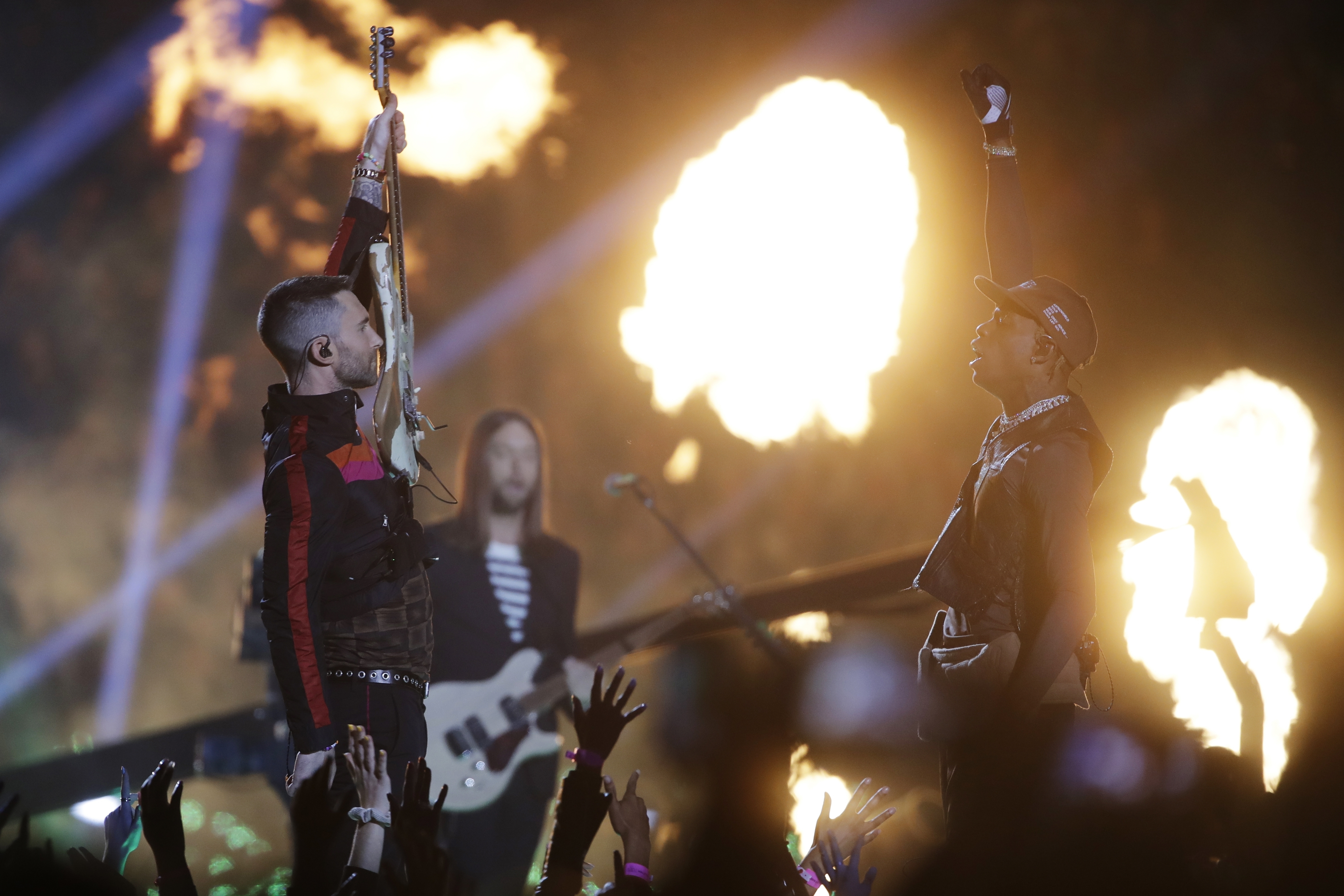 Super Bowl Halftime Show 2019: Maroon 5, Travis Scott & Big Boi perform ...