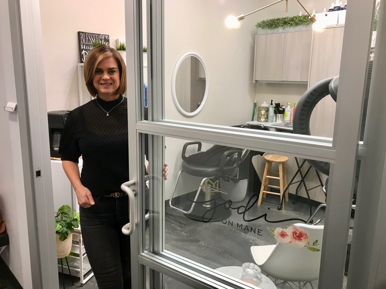 See inside Jodi on Mane - silive.com