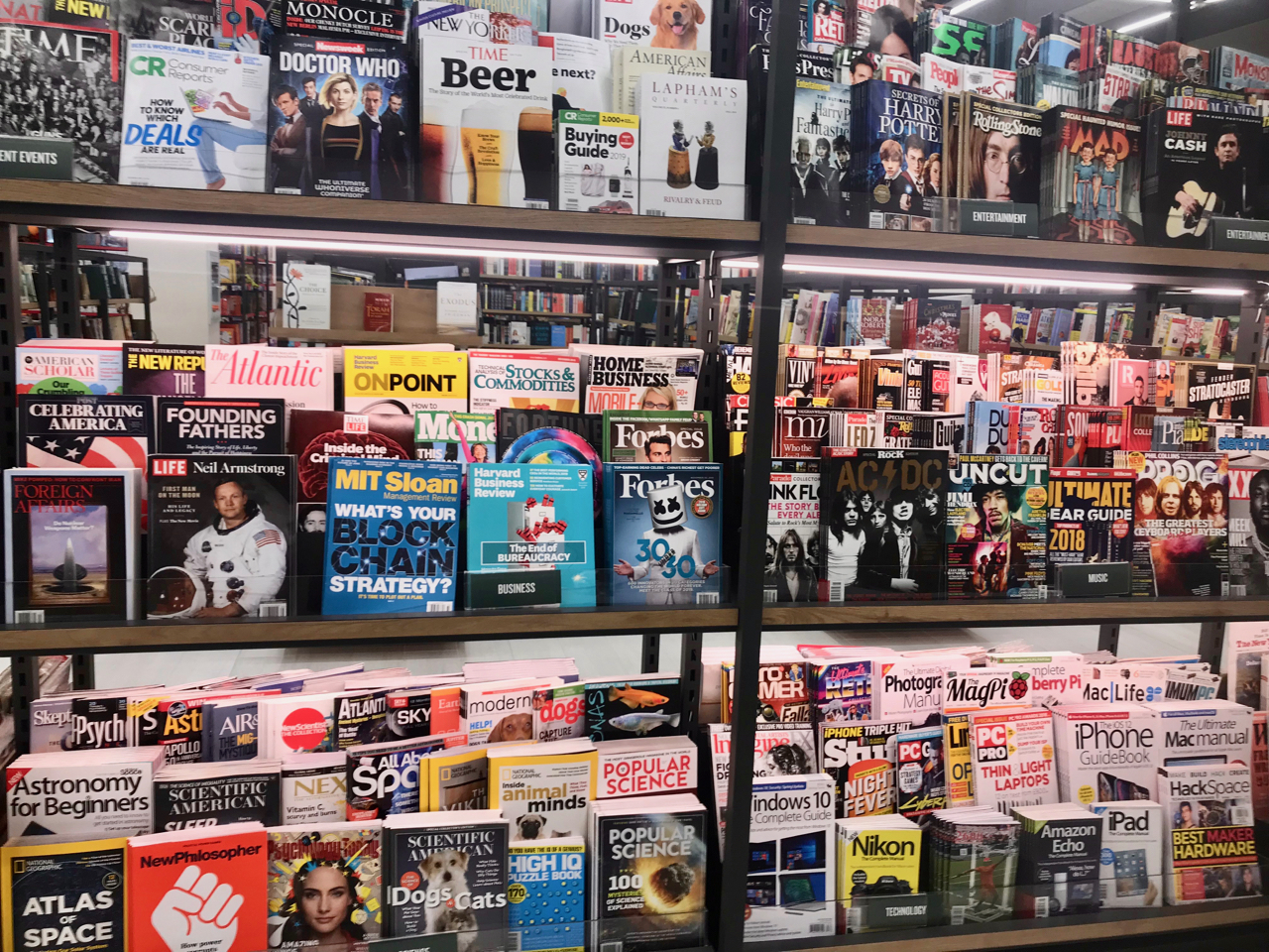 Sneak peek inside Staten Island's new Barnes & Noble - silive.com