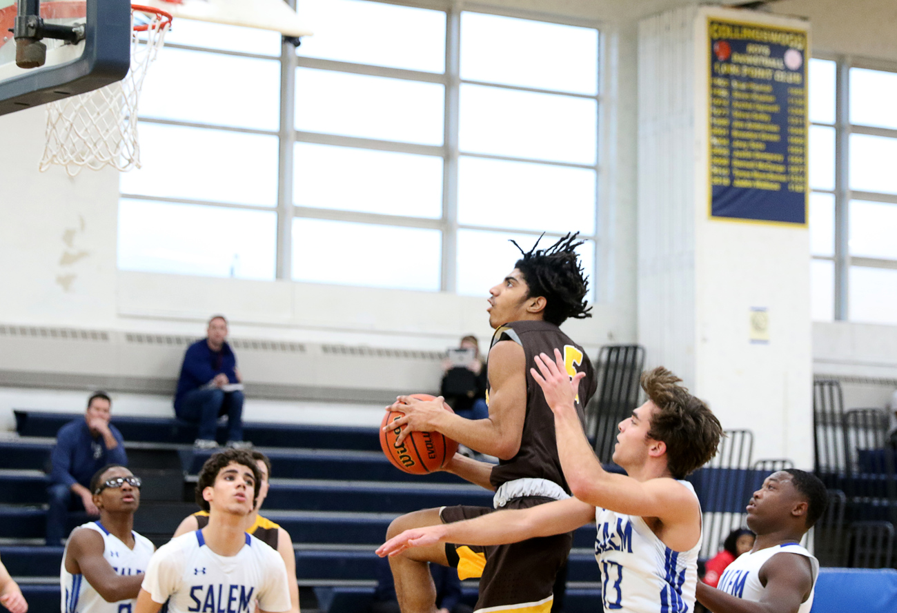 Delran vs. Salem boys basketball at Collingswood High School, Dec. 28 ...