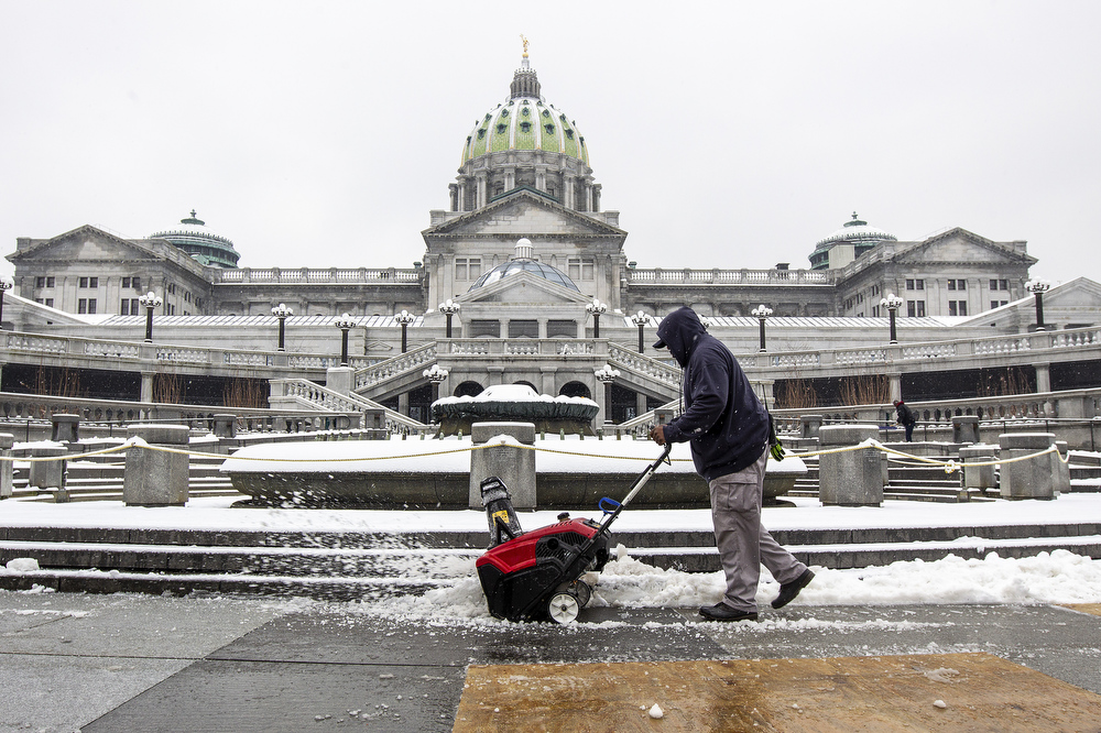 Snow falls in Central PA, Feb. 11, 2019 - pennlive.com