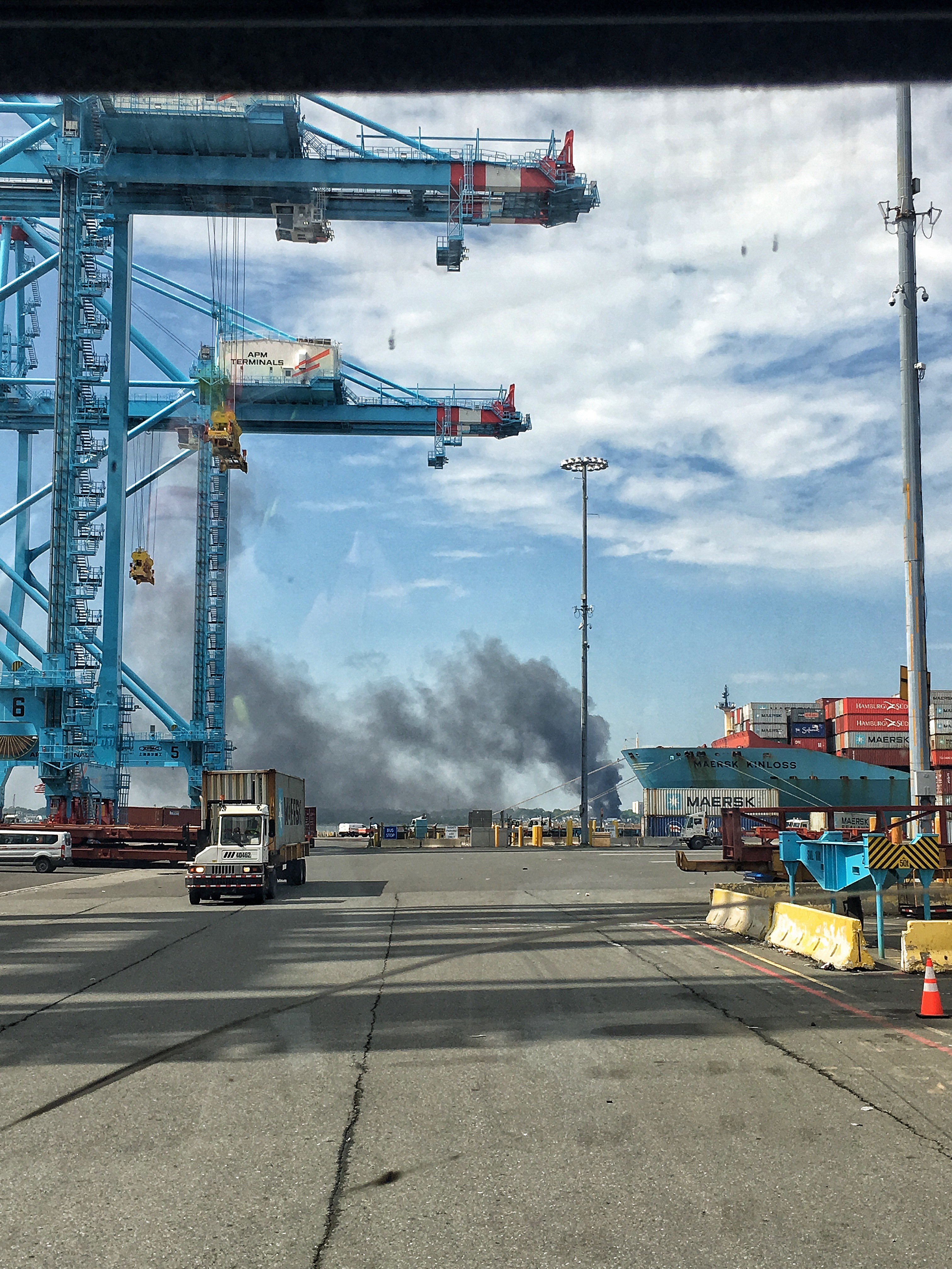 Fire on Richmond Terrace sends thick plume of smoke into sky - silive.com
