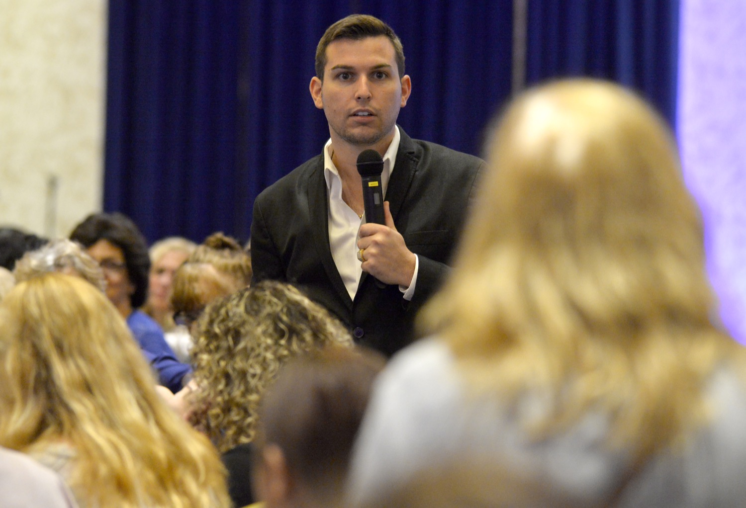 TV Psychic Matt Fraser connects with souls at Hilton Garden Inn ...
