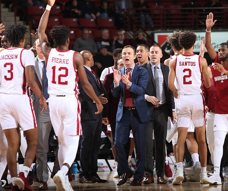 UMass Men's Basketball vs Maine 12/20/19 - masslive.com