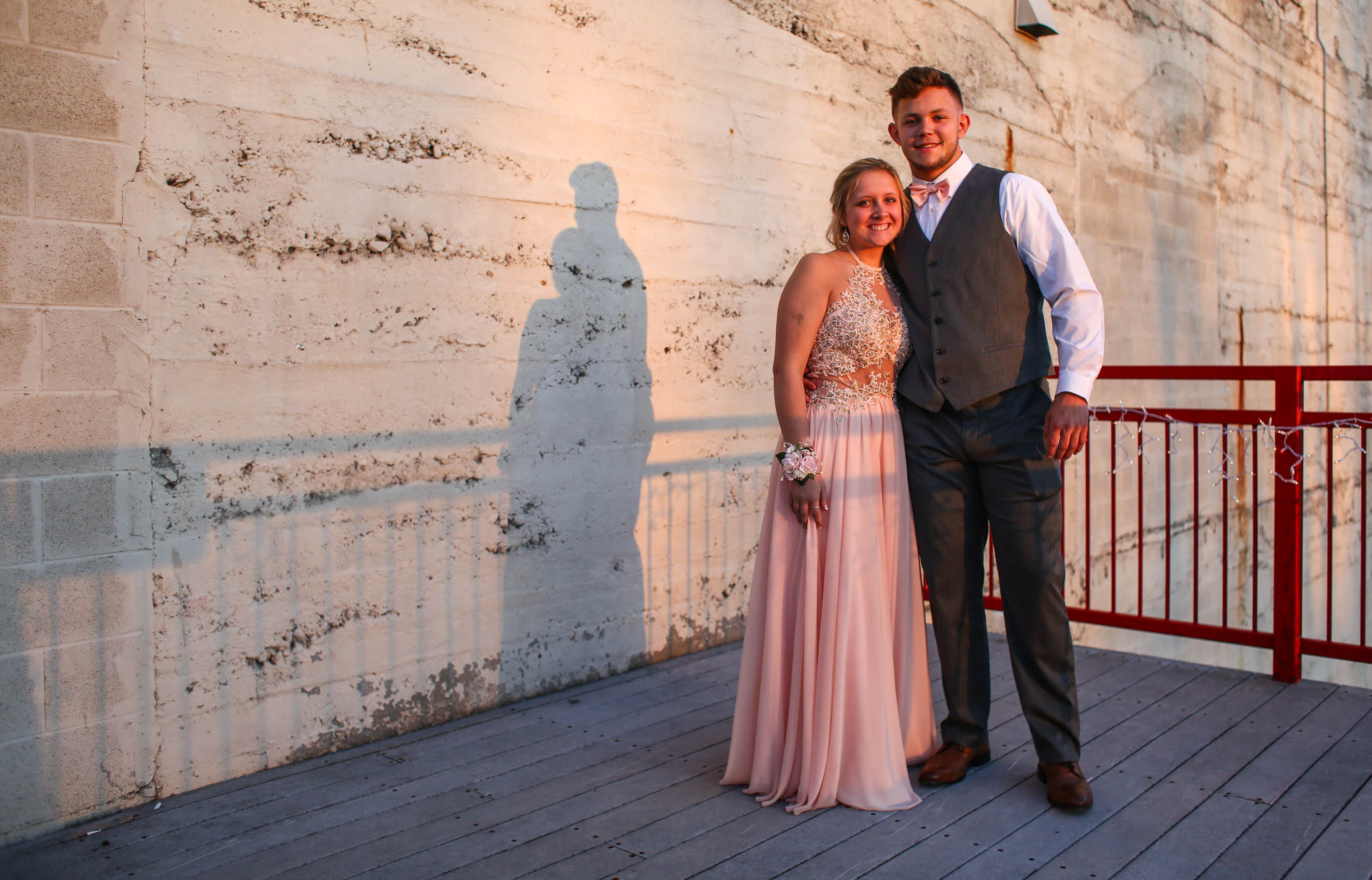 Reeths-Puffer goes to prom 2019 with A Starry Night in Paris theme ...