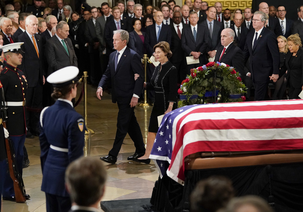 President George H.W. Bush lies in state - pennlive.com