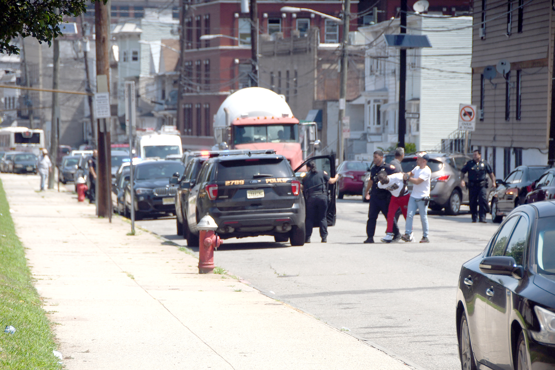 Multiple crashes, arrests in incident on West Side Avenue in Jersey ...