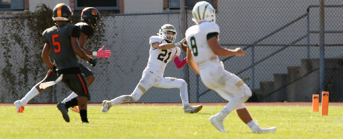 N.J. football: Top photos from Week 4 - nj.com
