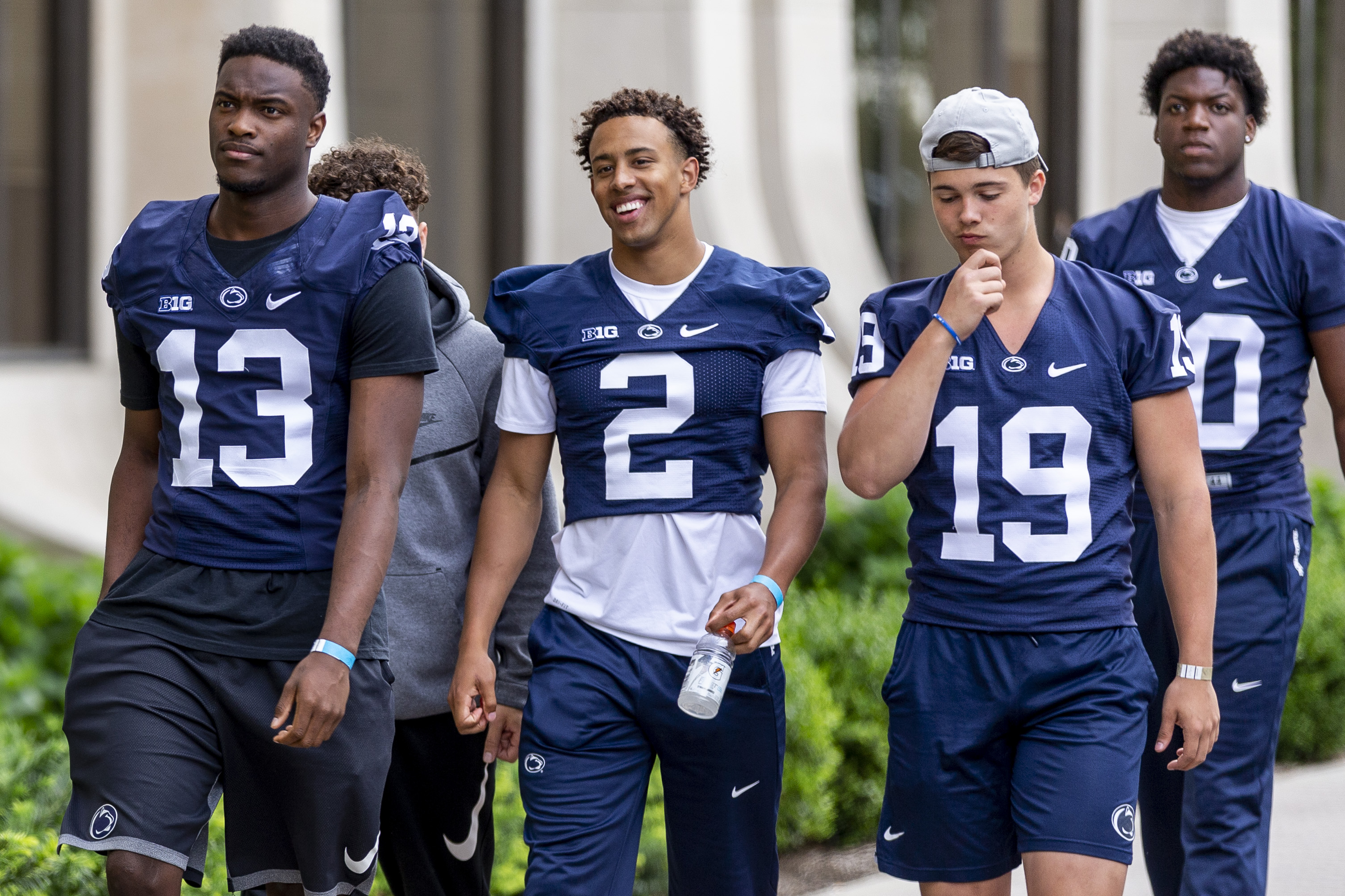 Penn State freshmen class visit Penn State Children's Hospital ...