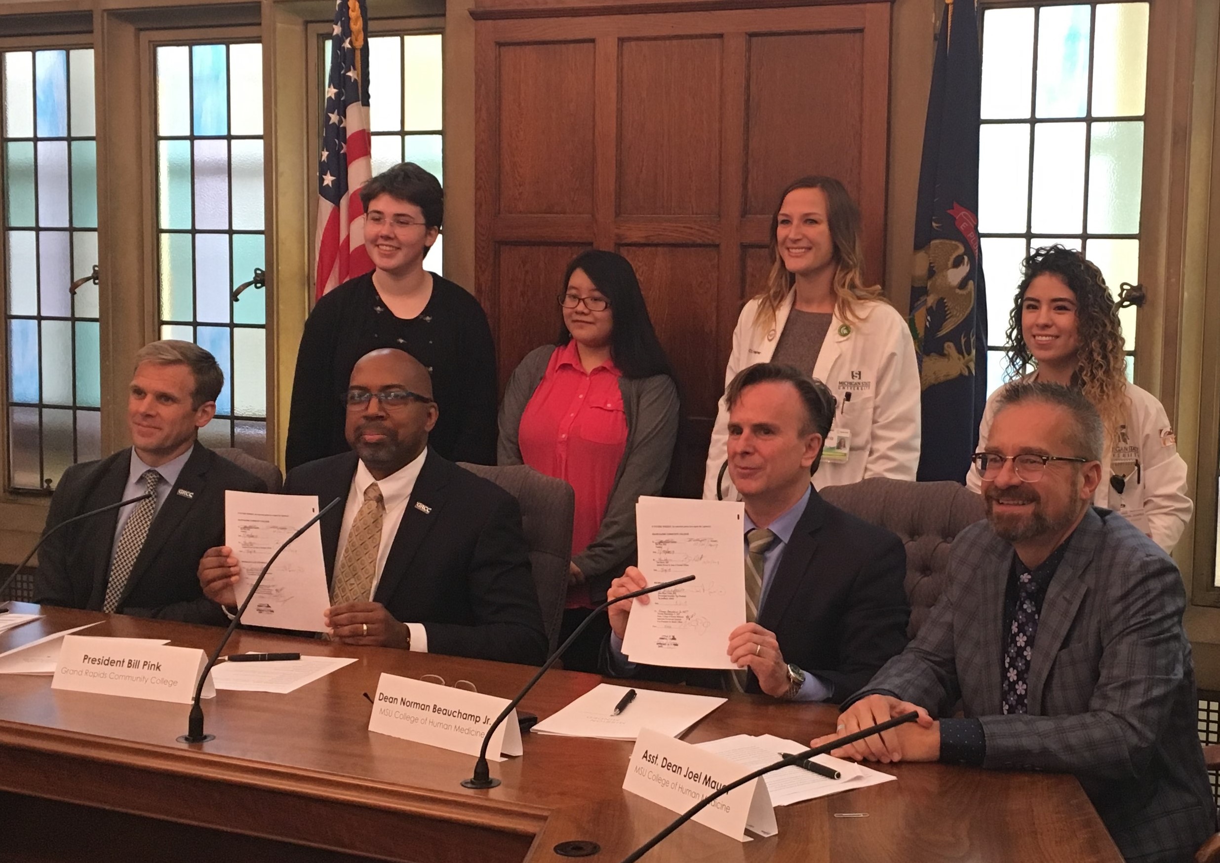 MSU, GRCC leaders sign early assurance pre-med agreement - mlive.com