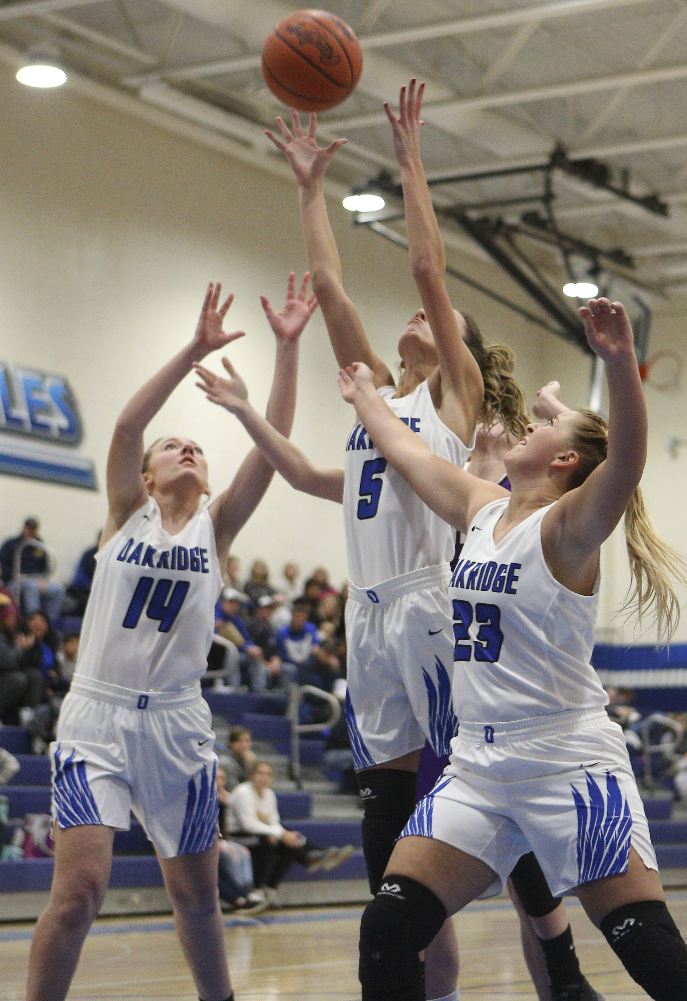 Oakridge girls basketball beats Shelby 40-23 - mlive.com