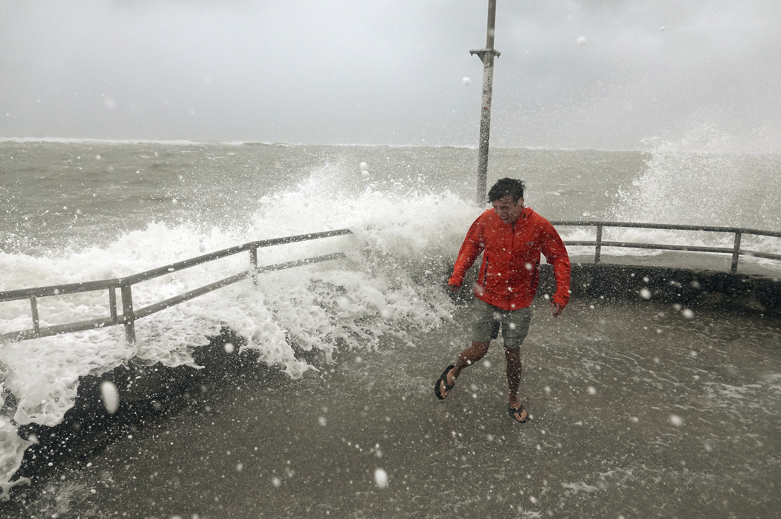 Hurricane Dorian stalls; US residents evacuate - lehighvalleylive.com
