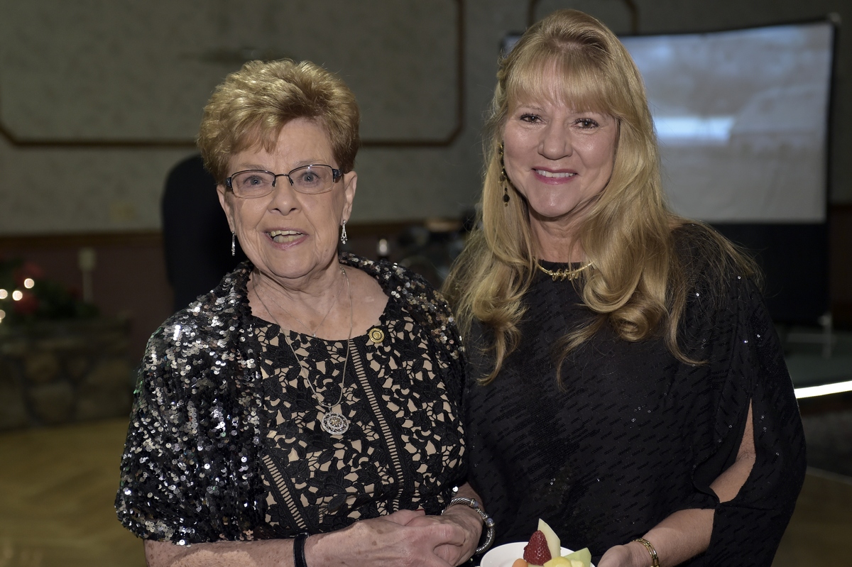 Seen@ the Greater Chicopee Chamber of Commerce Shining Stars Dinner and ...