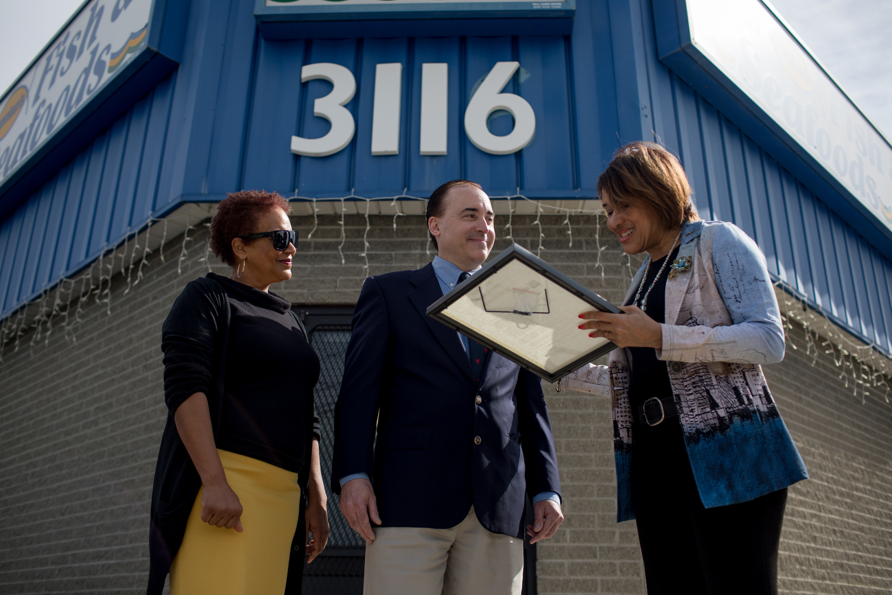 Flint seafood business celebrates 105 years - mlive.com