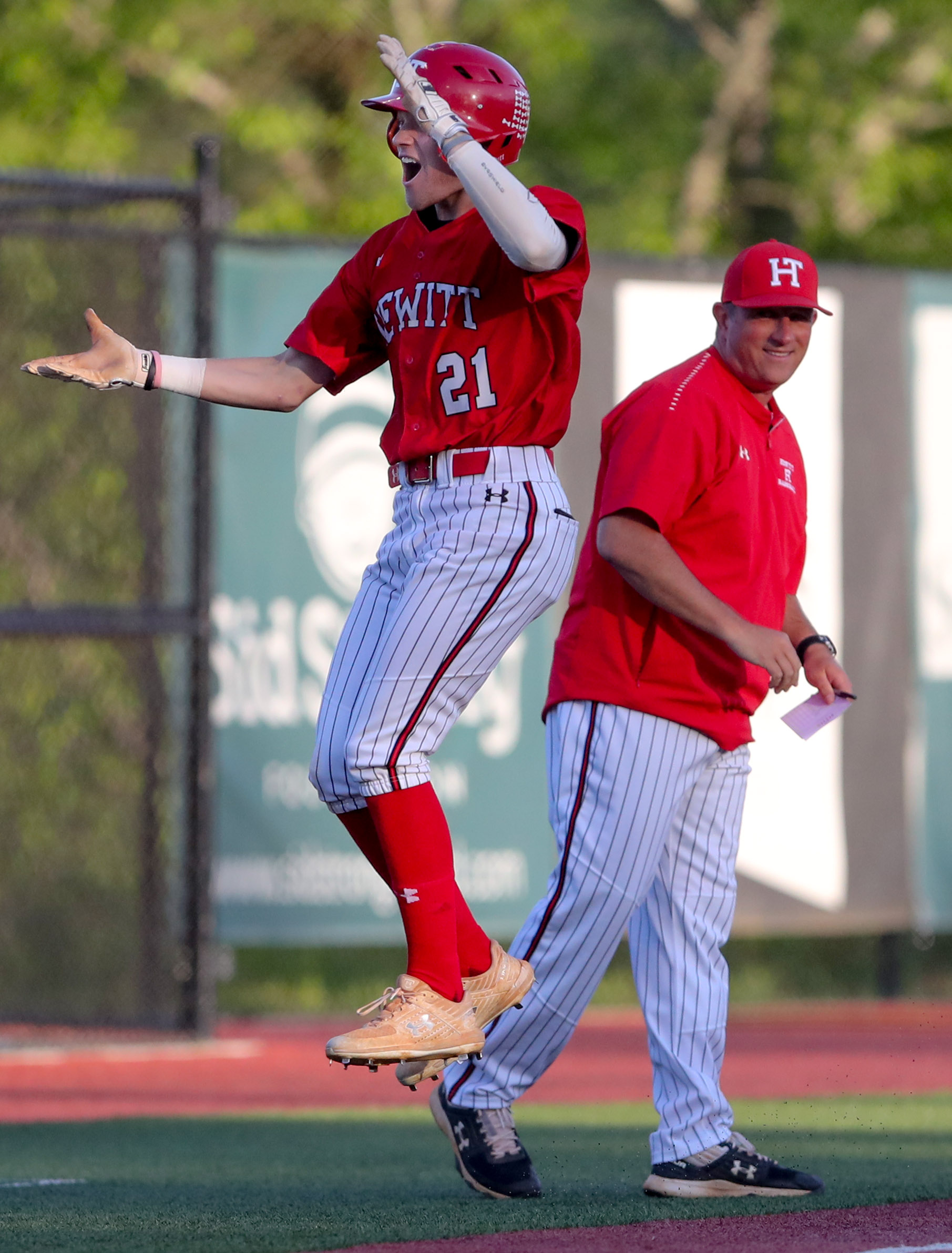 Hewitt-Trussville at Mountain Brook baseball - al.com