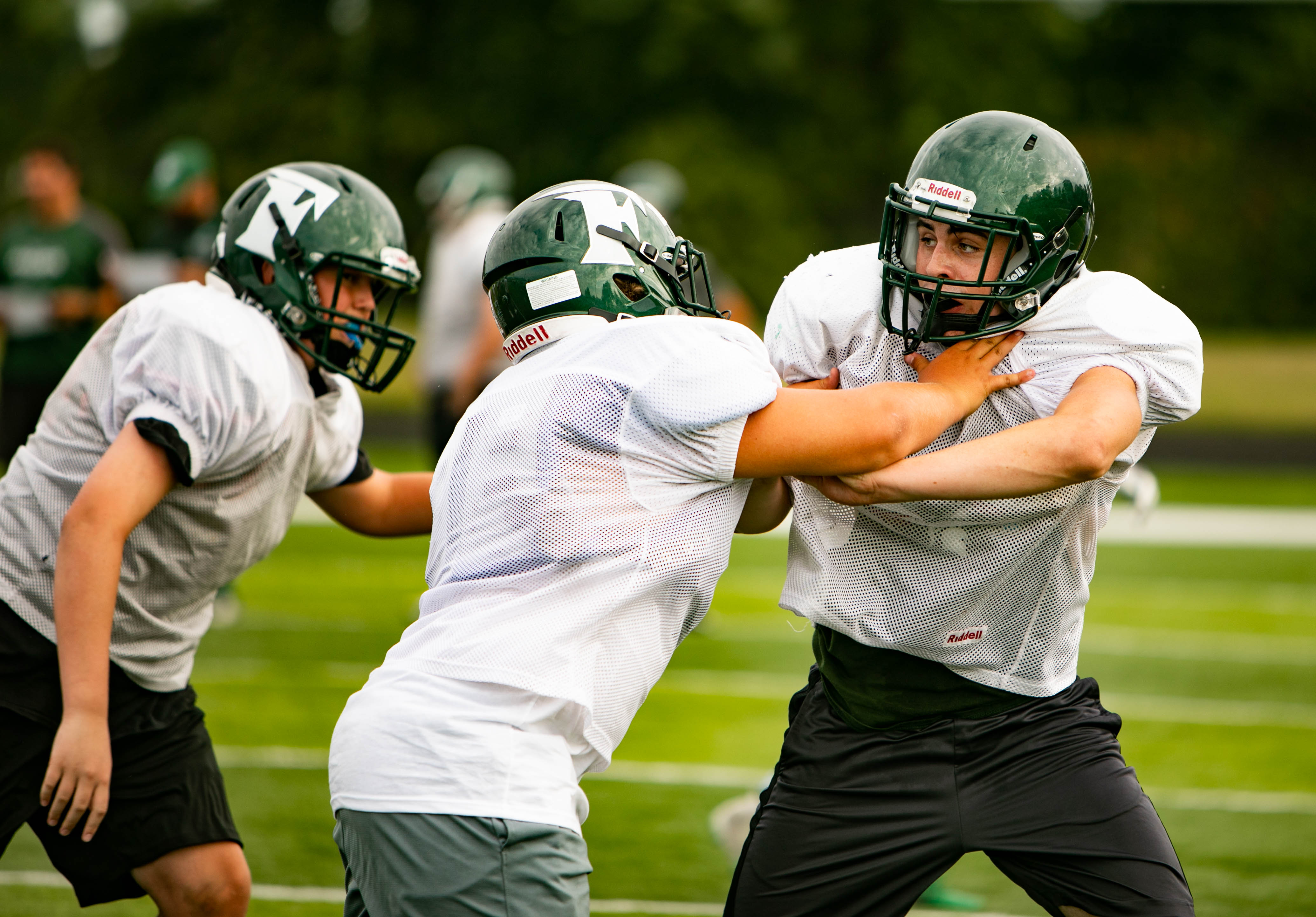 Freeland works on offensive plays during first week of practice - mlive.com