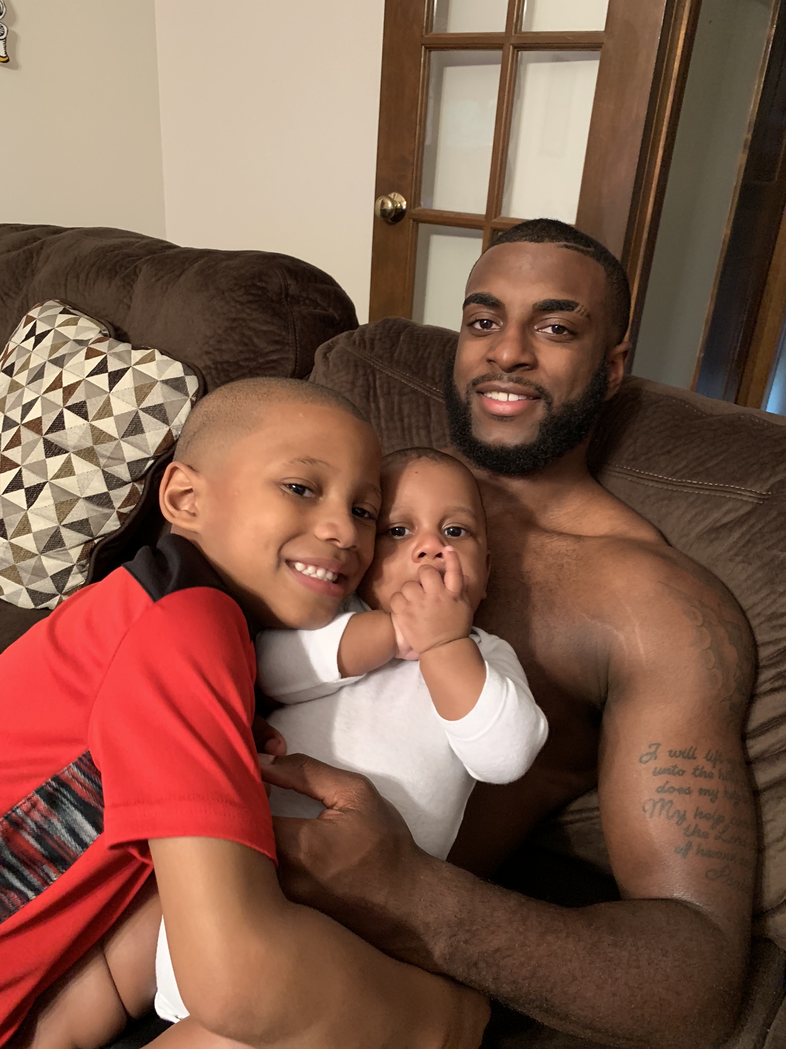 Syracuse football player Eric Coley and his family - syracuse.com