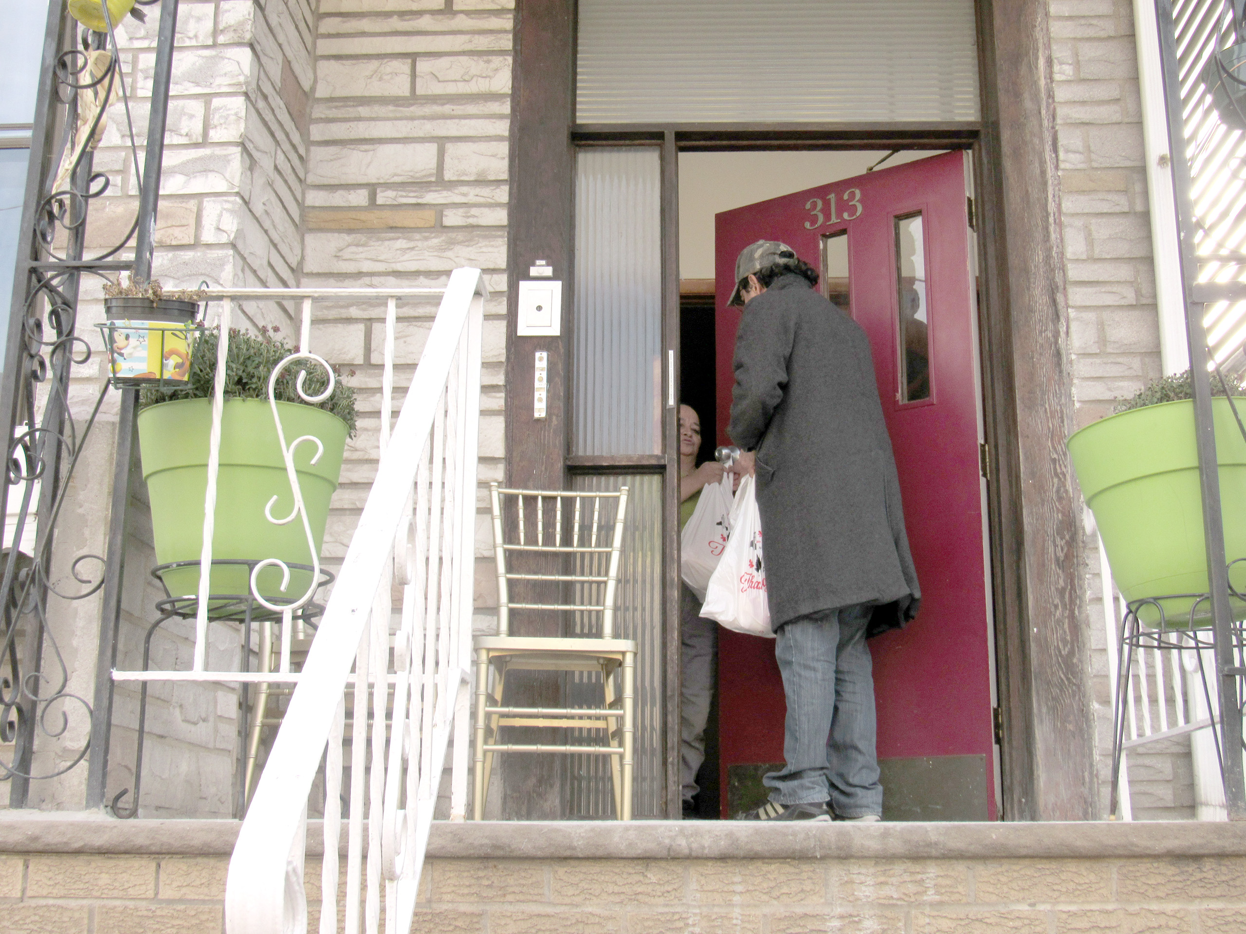 Union City mayor's civic association distributes more than 26,000 ...