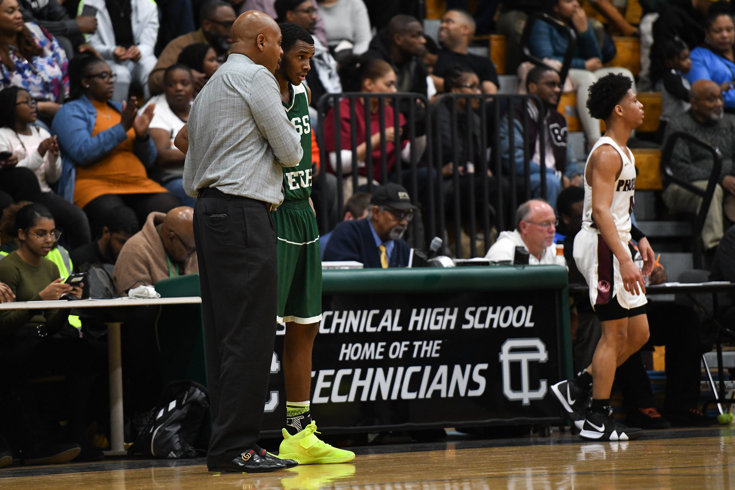 Cass Tech defeats Renaissance in the 2019 Detroit Public School League ...