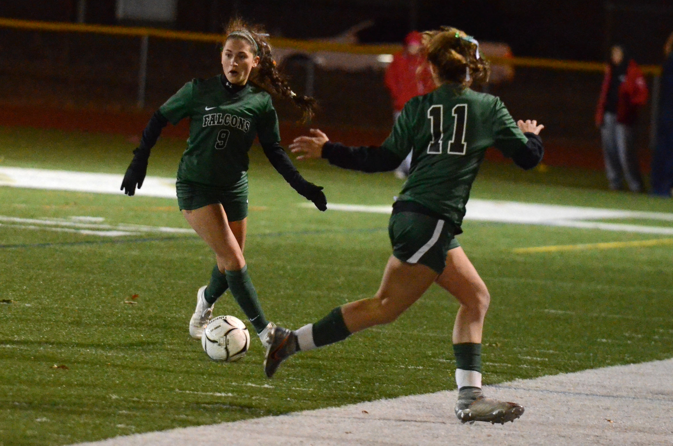 Minnechaug tops Agawam in WMass D-I semi - masslive.com