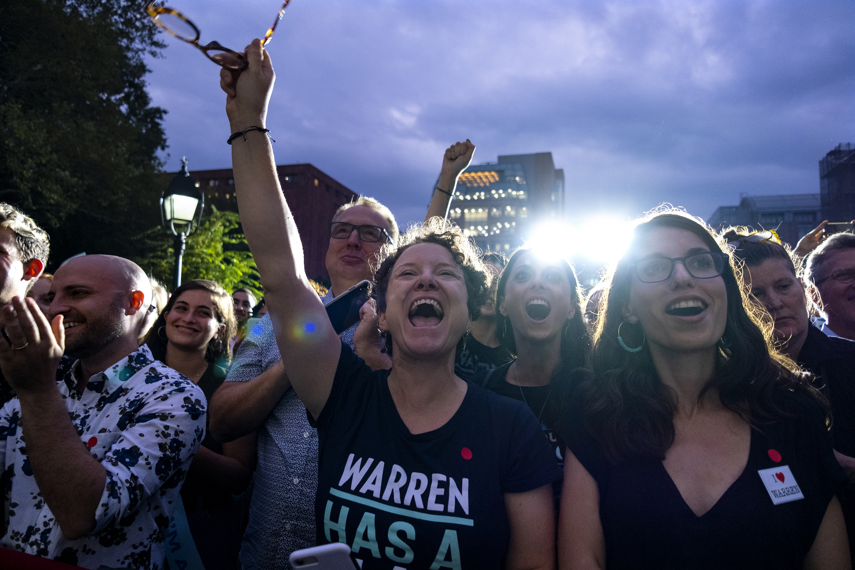 At rally, Elizabeth Warren decries Donald Trump as ‘corruption in the ...