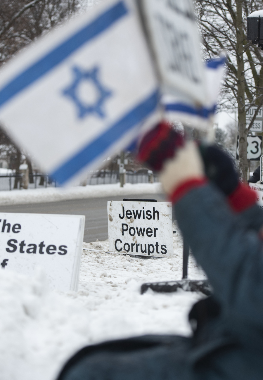 Anti-Israel and pro-Israel demonstrators find friendship amidst ...