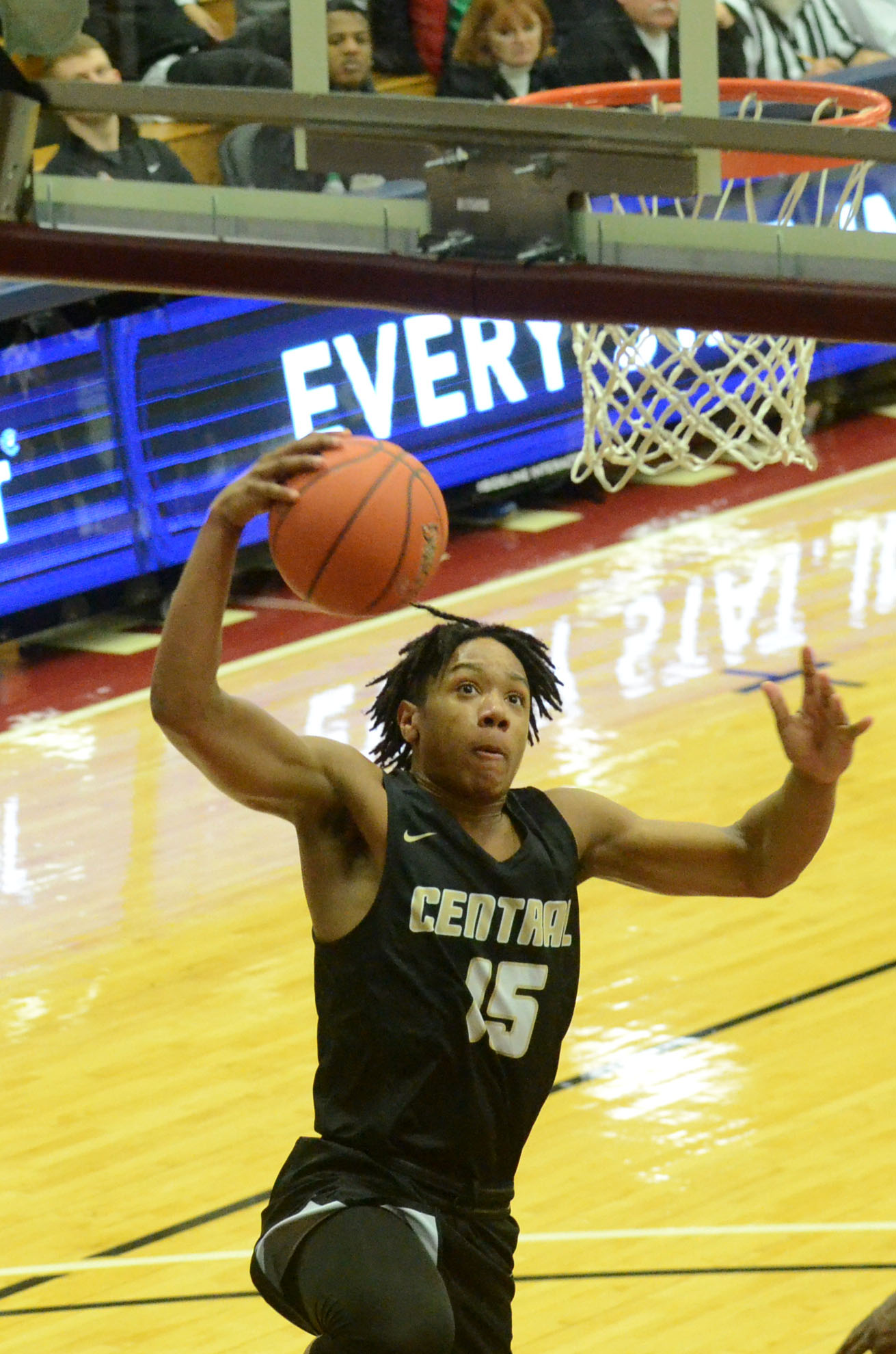 Central boys basketball defeats Sabis at Hoophall Classic - masslive.com