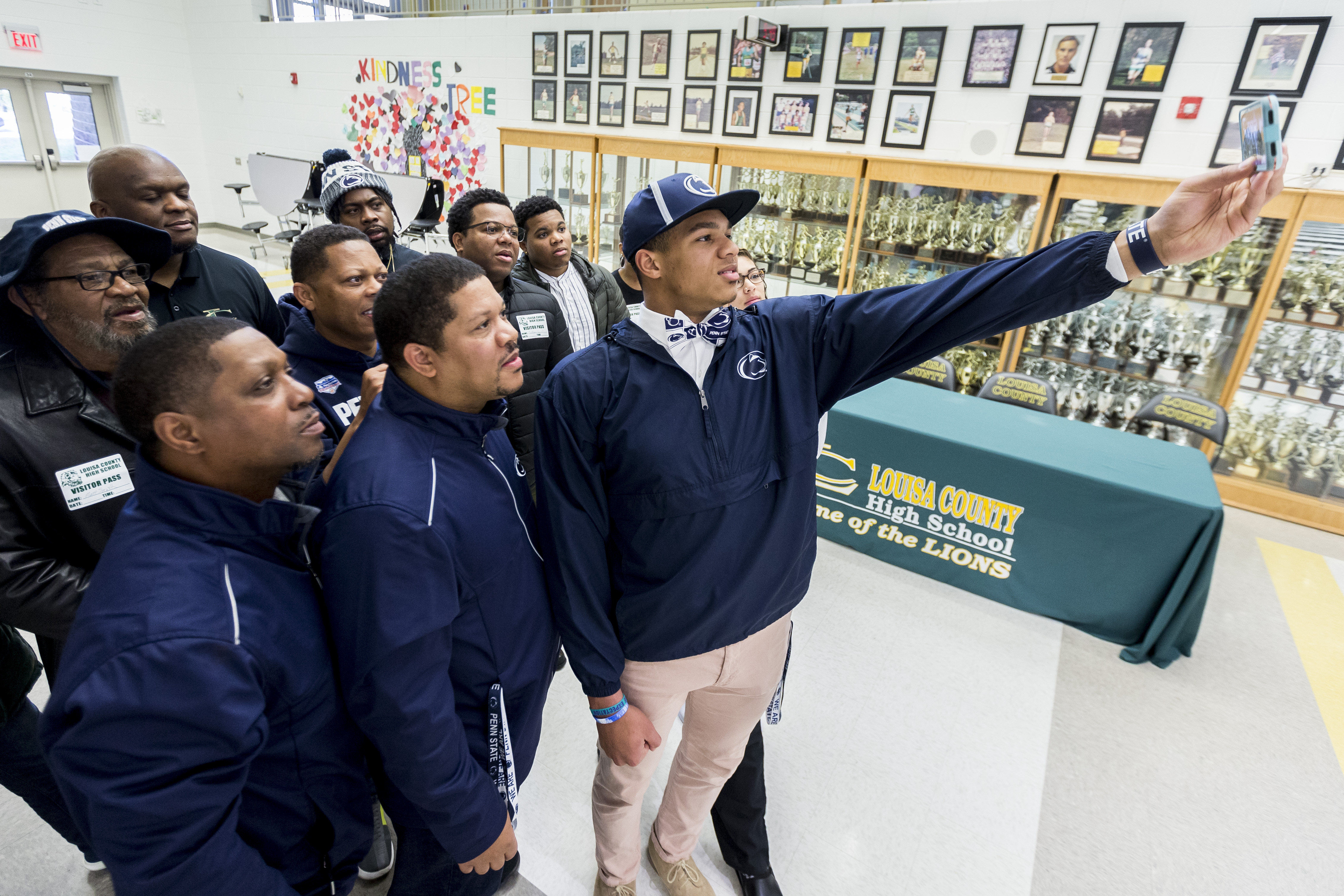 5-star Brandon Smith signs letter of intent to play for Penn State ...