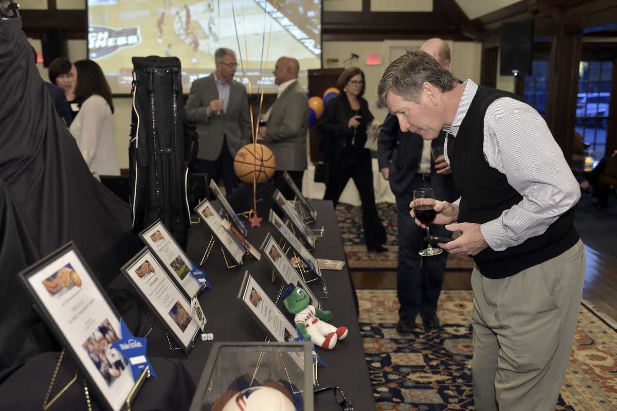 Seen@ the 8th Annual ‘Swish Night’ hosted by the Make-A-Wish ...