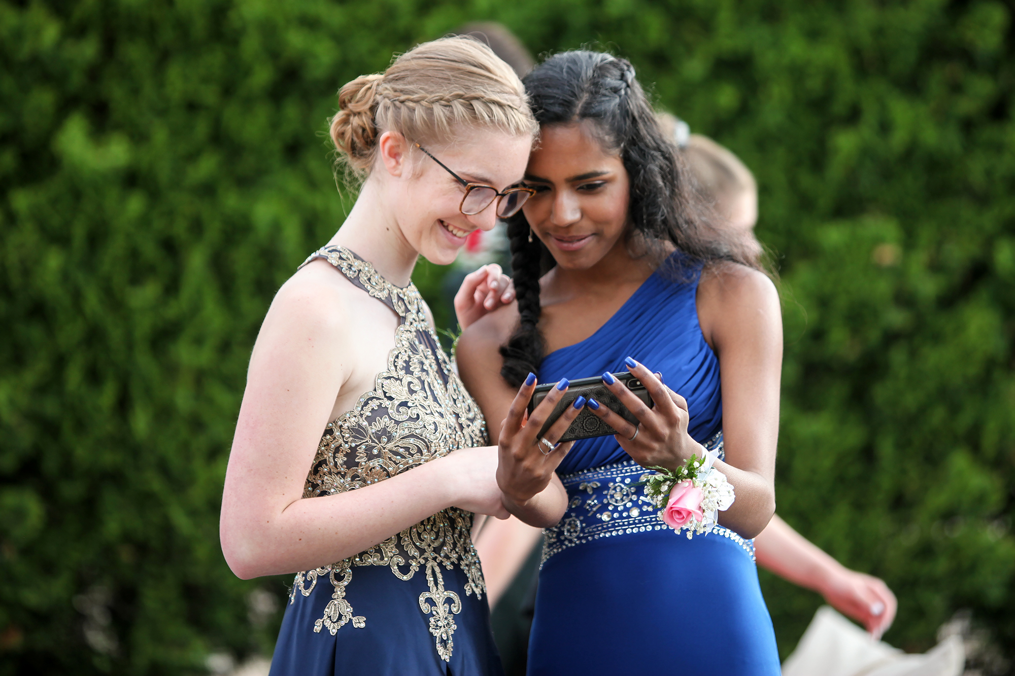 2019 Prom Photos: Pioneer Valley Performing Arts High School at The Log ...