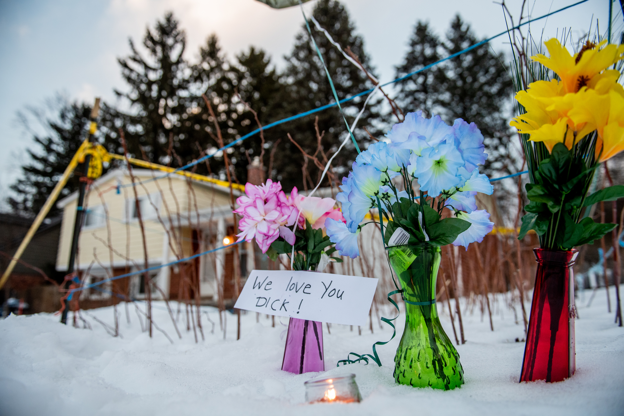 Neighbors pay respects to Richard Fortune - mlive.com