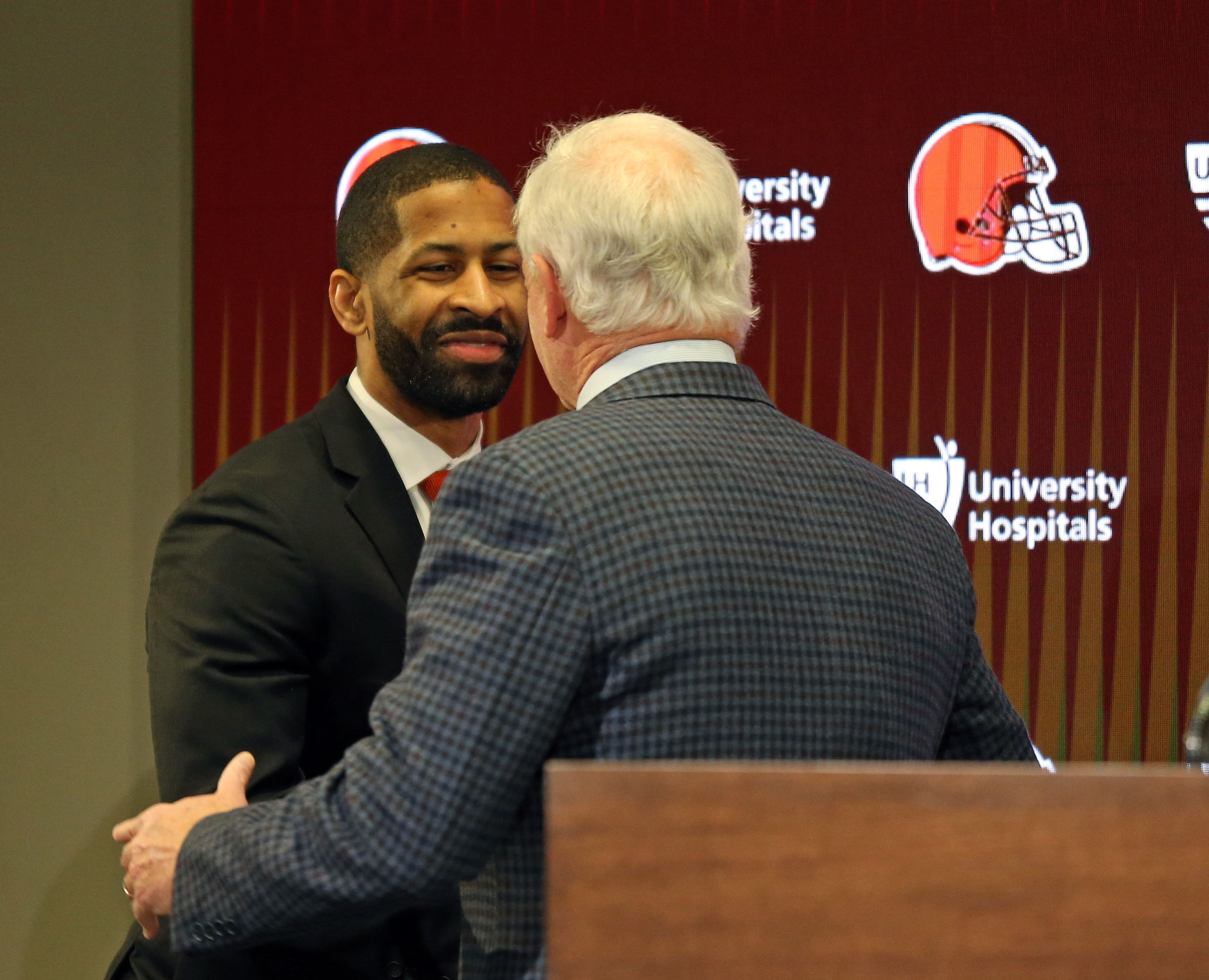 Cleveland Browns introduce Andrew Berry as new general manager ...