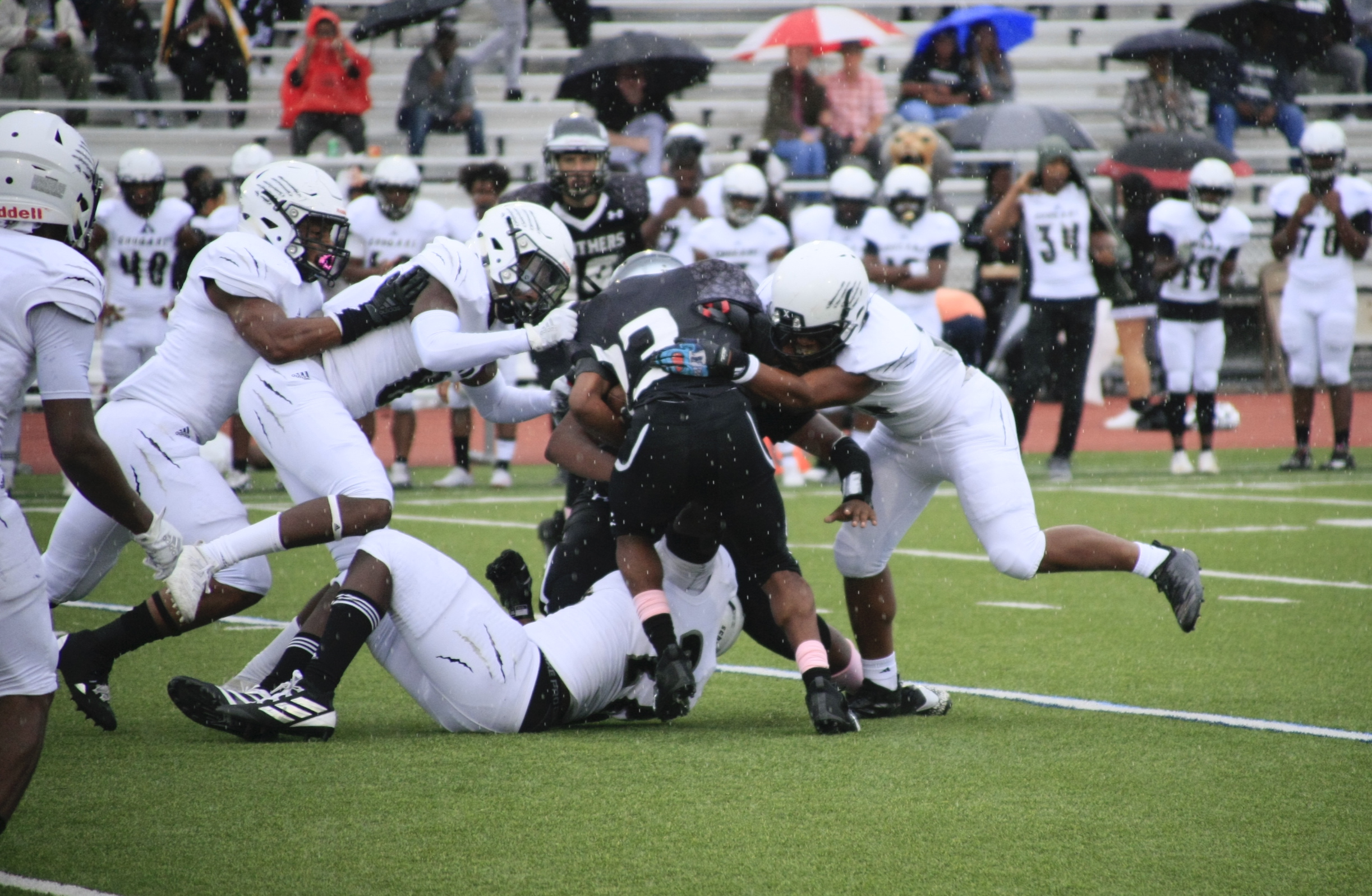 Harrisburg defeats CD East Saturday in football - pennlive.com
