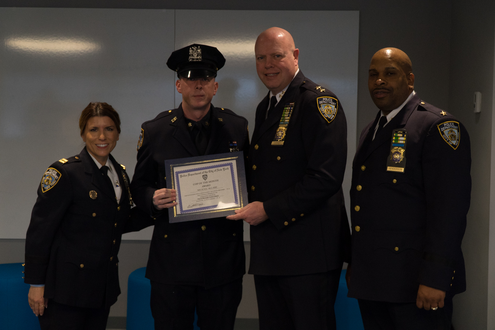 “Cop of the Month” showcases NYPD stakeouts, takedowns - silive.com