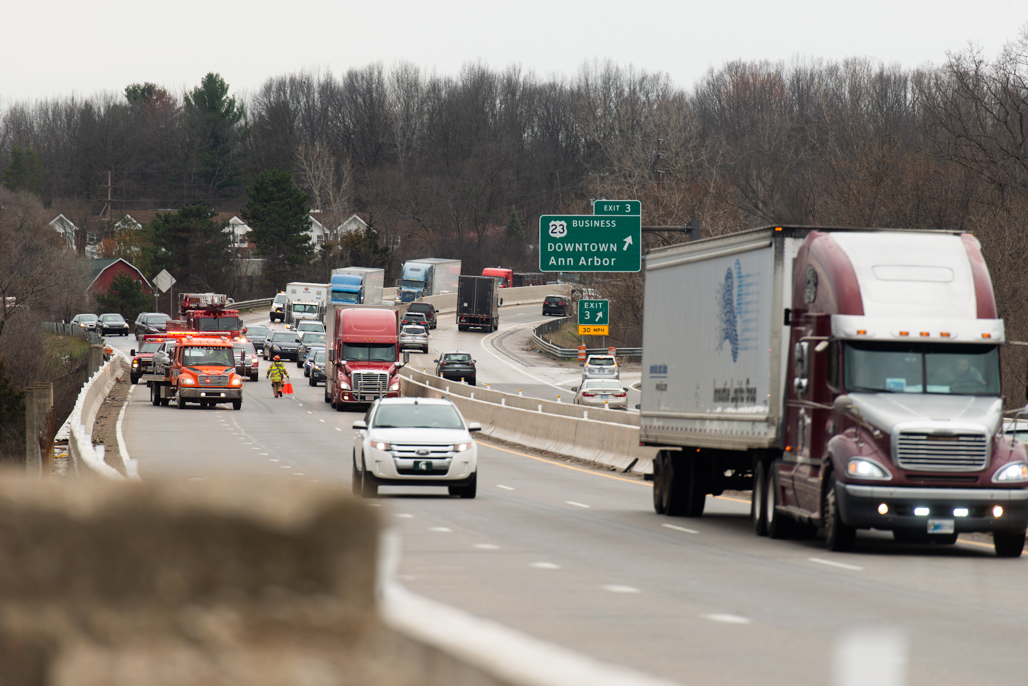 Crash on US-23 bridge near Bandemer Park in Ann Arbor - mlive.com