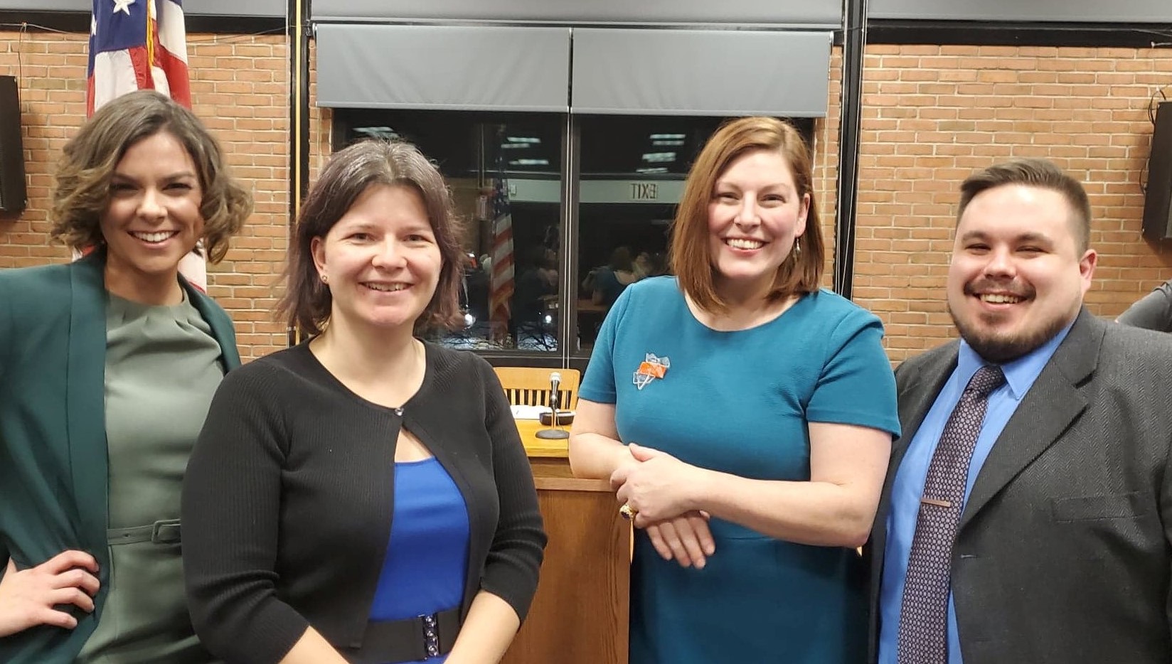 3 Democrats skip Bible for Manlius swearing-in ceremony; use town code ...