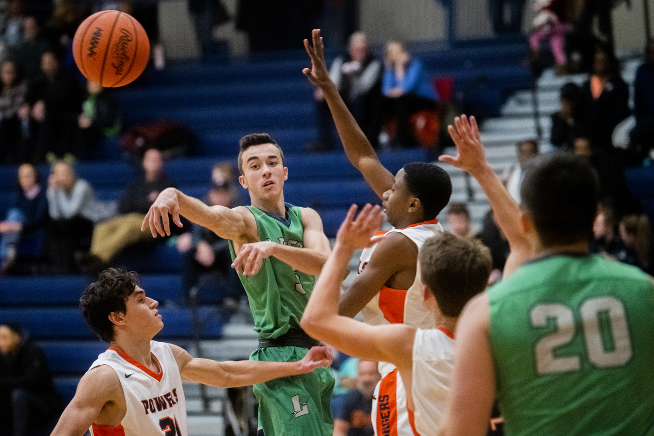 Flint Powers Catholic boys basketball defeats Lapeer 74-55 - mlive.com