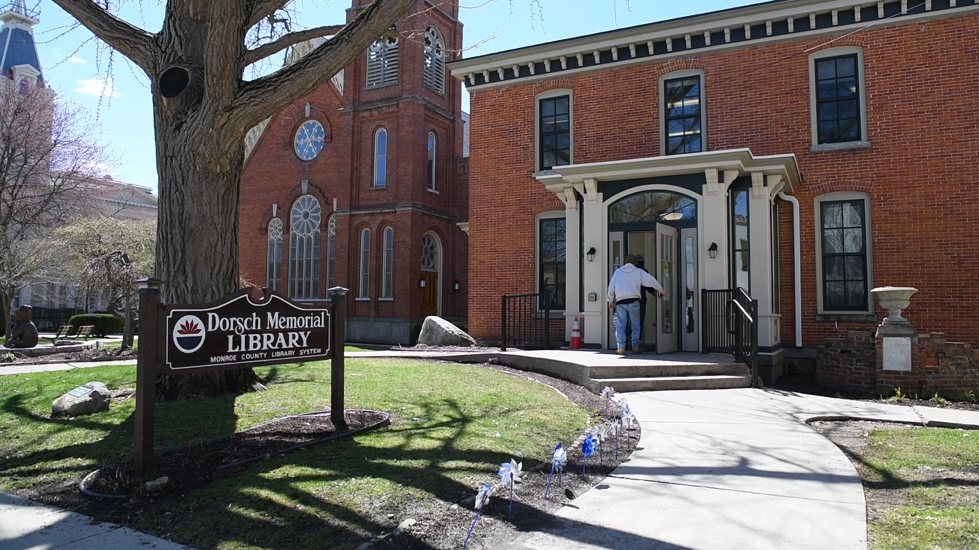 Homeless to valedictorian: One Michigan teen's story of triumph - mlive.com