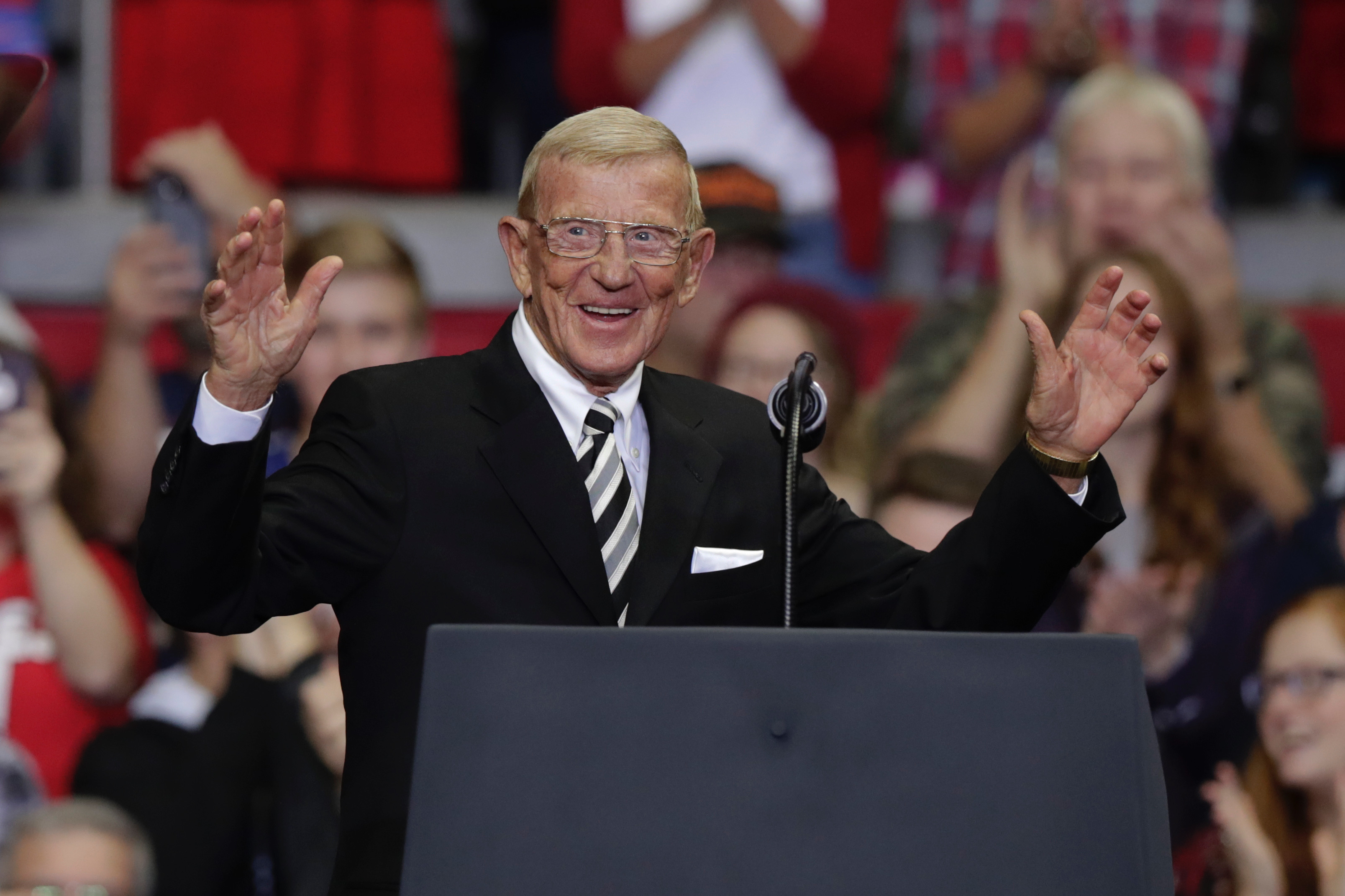 Legendary football coach Lou Holtz to speak in Kalamazoo in October ...