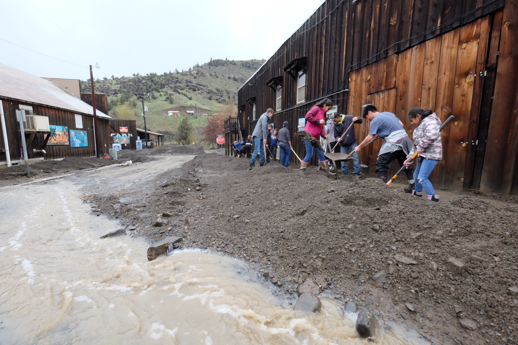 City of Mitchell inundated by flash flood - oregonlive.com
