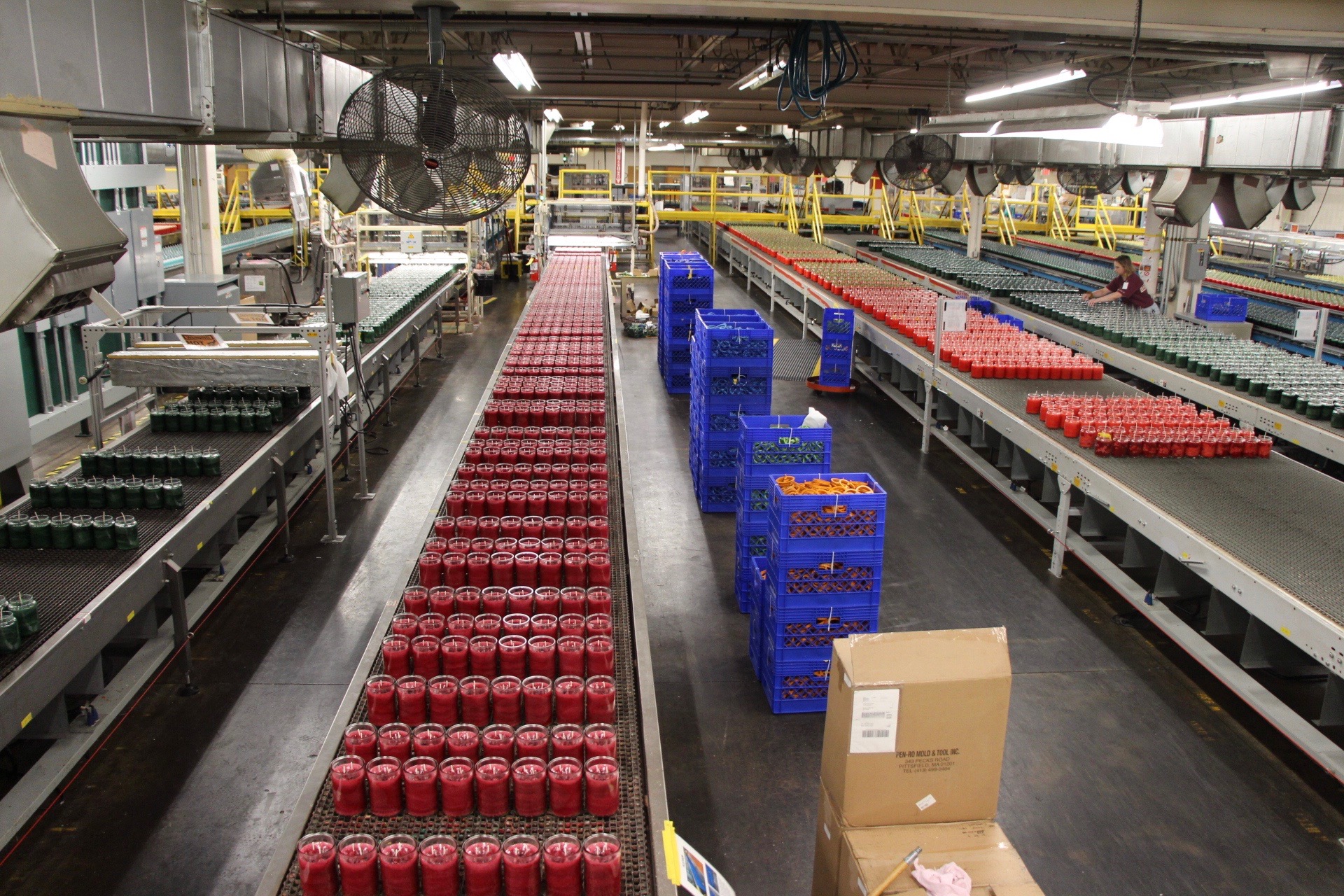 Take a virtual tour of Yankee Candle's manufacturing plant in Whately ...