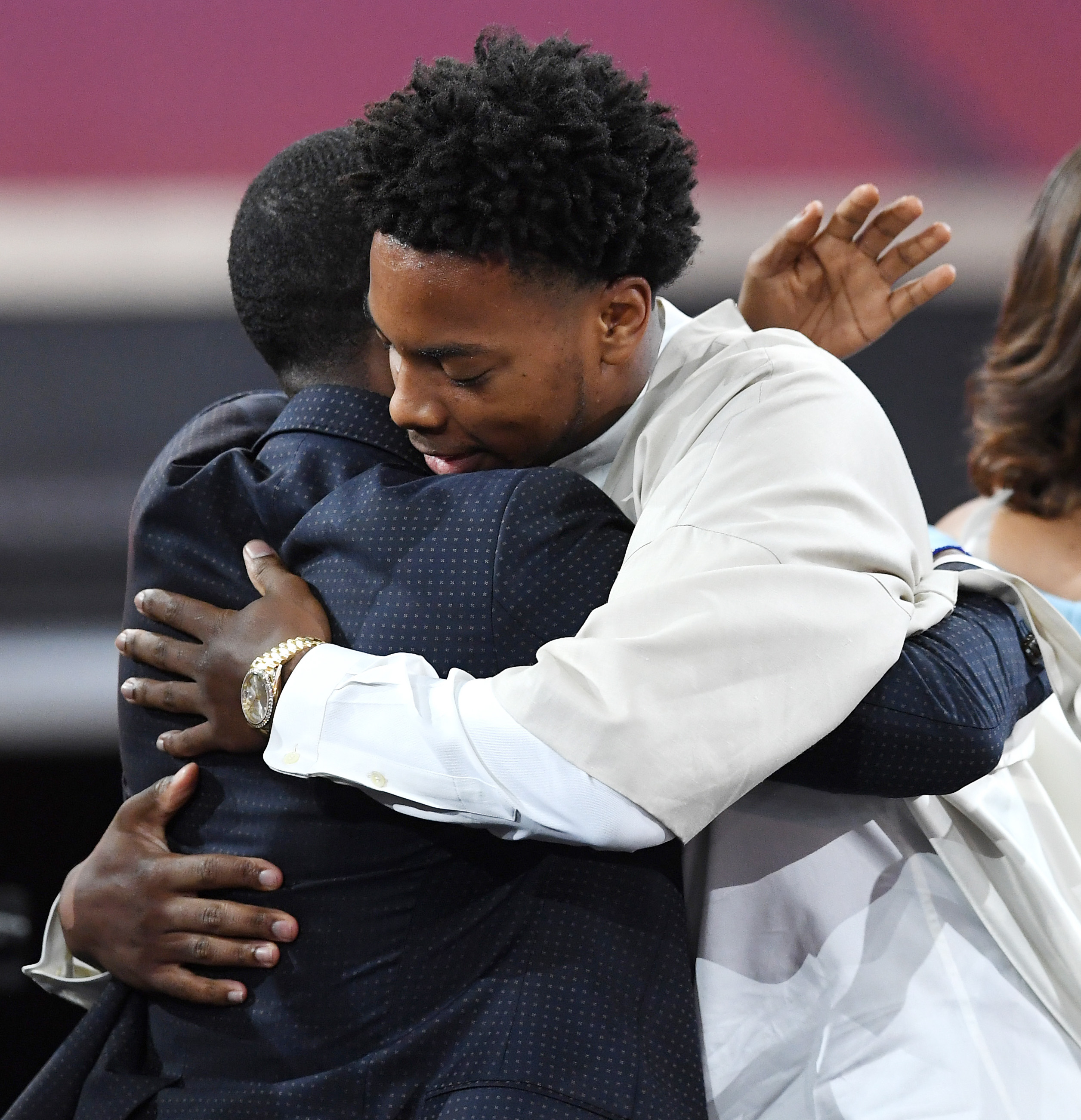 Cleveland Cavaliers pick Darius Garland with the 5th overall pick in ...