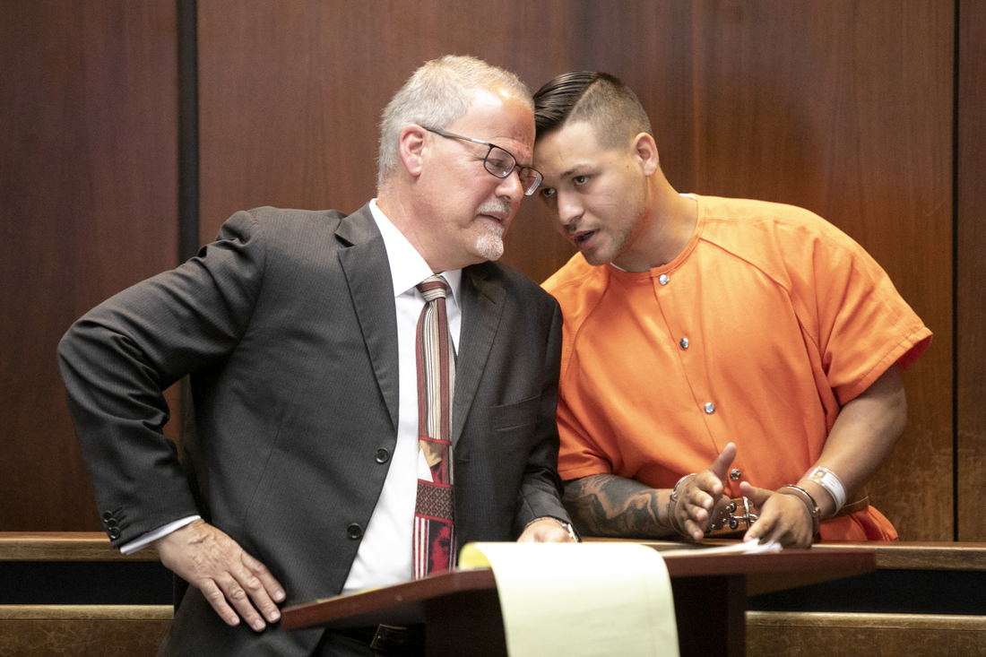 Detention hearing of Jovanny Crespo Newark officer charged with fatally ...