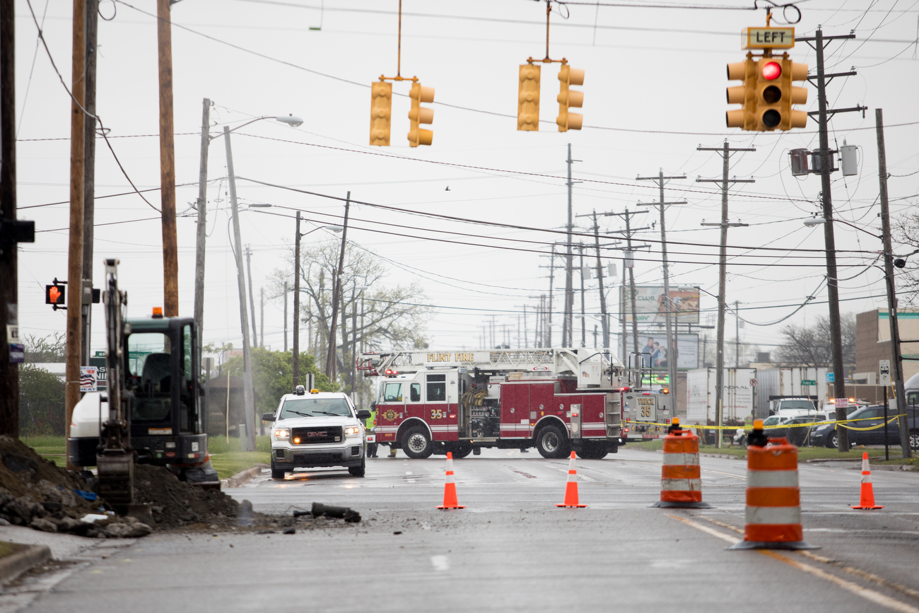 Police shut down portion of Dort Highway due to gas leak - mlive.com