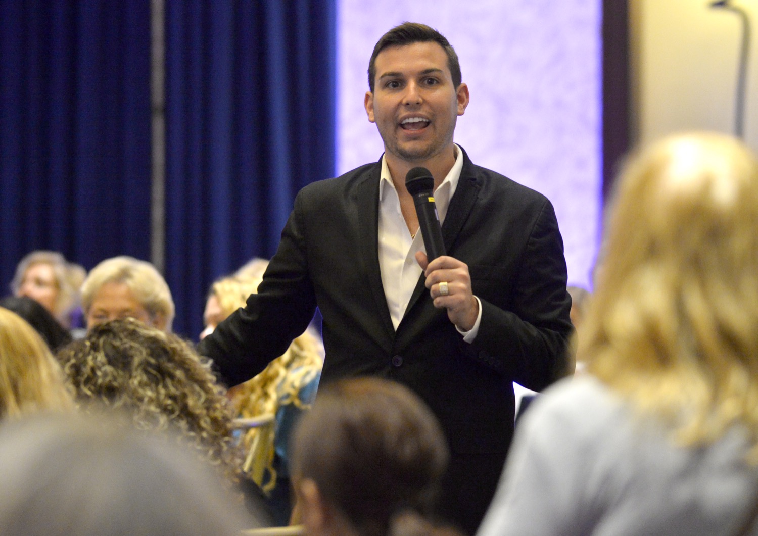TV Psychic Matt Fraser connects with souls at Hilton Garden Inn ...