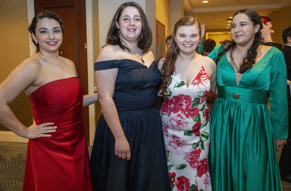 Cumberland Valley High School's 2019 Prom - pennlive.com