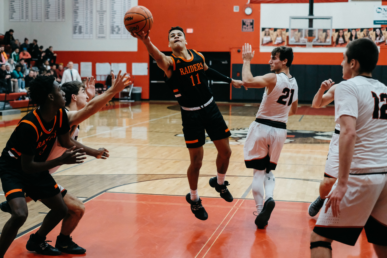 Linden boys basketball defeats Flushing 75-35 - mlive.com