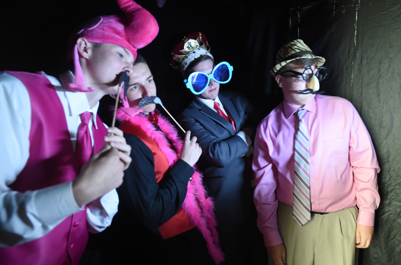 Vandercook Lake High School prom 2018 - mlive.com