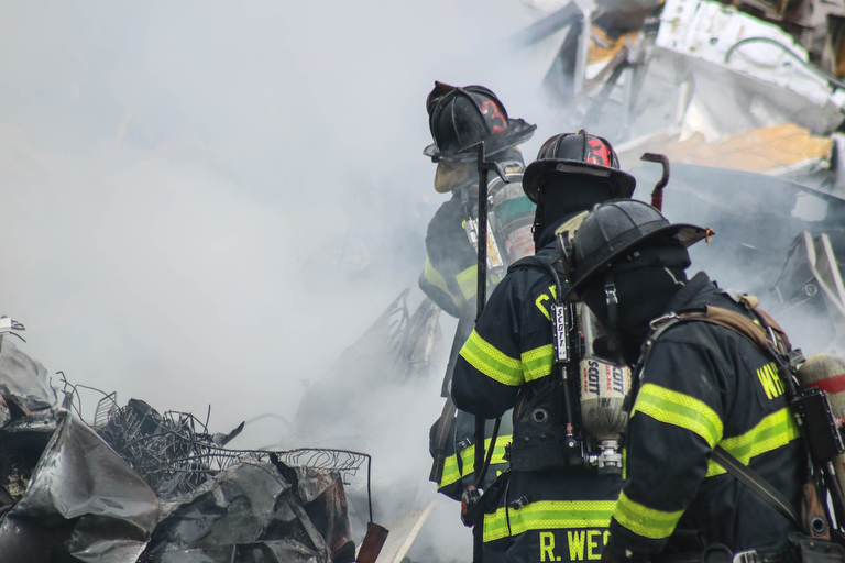 Salvage yard fire sends thick smoke into the air - lehighvalleylive.com